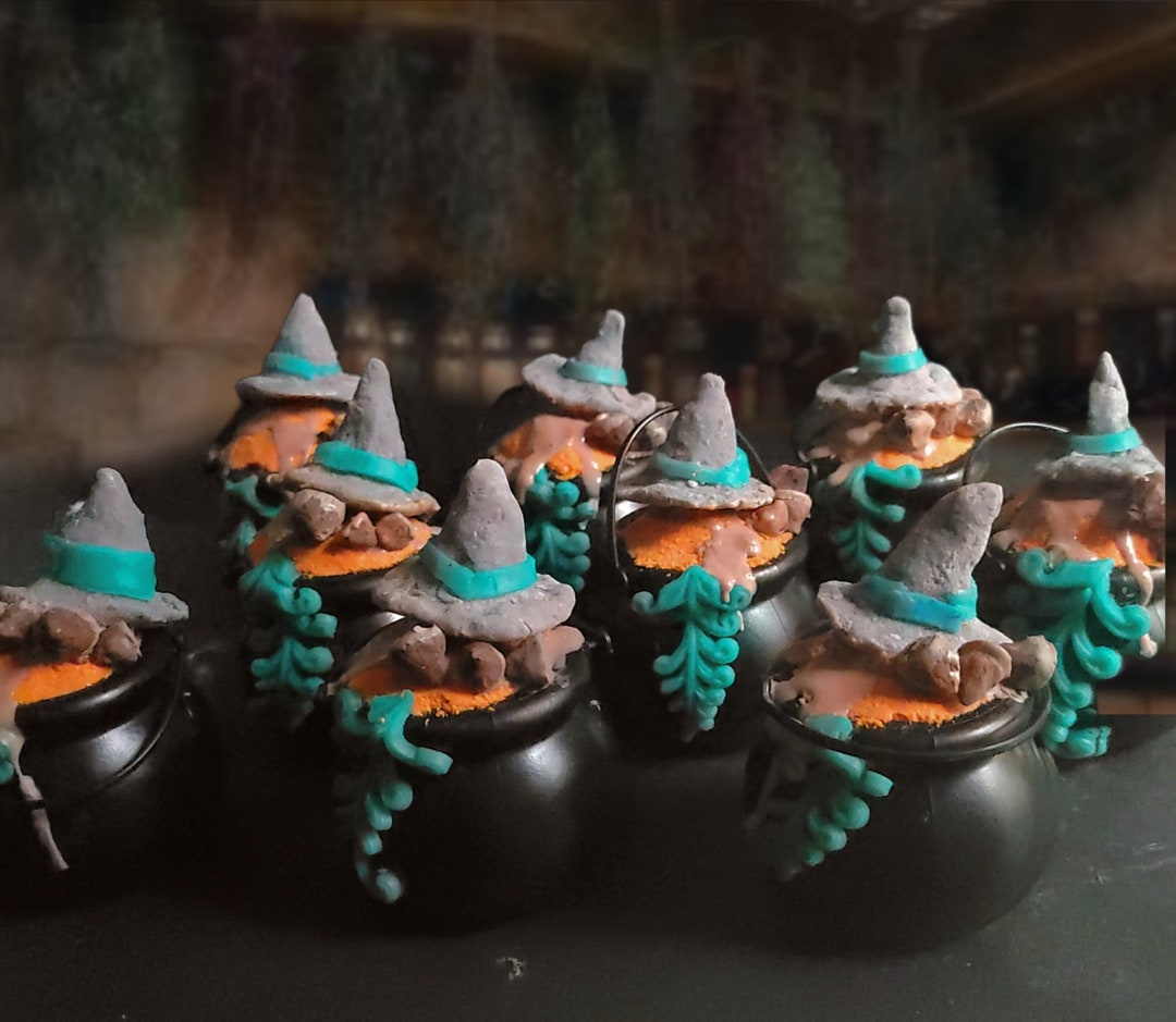 Bath Bomb WITCH HAZELNUT Scented in Vanilla Hazelnut, Witchy Cauldron ...