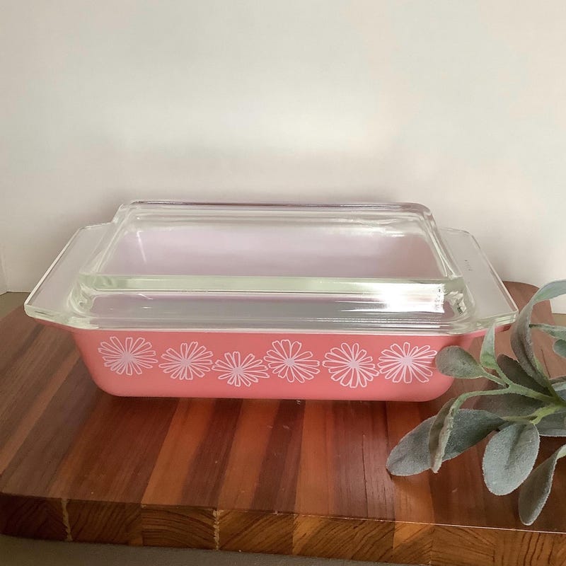 Pyrex Daisy Pink - Etsy