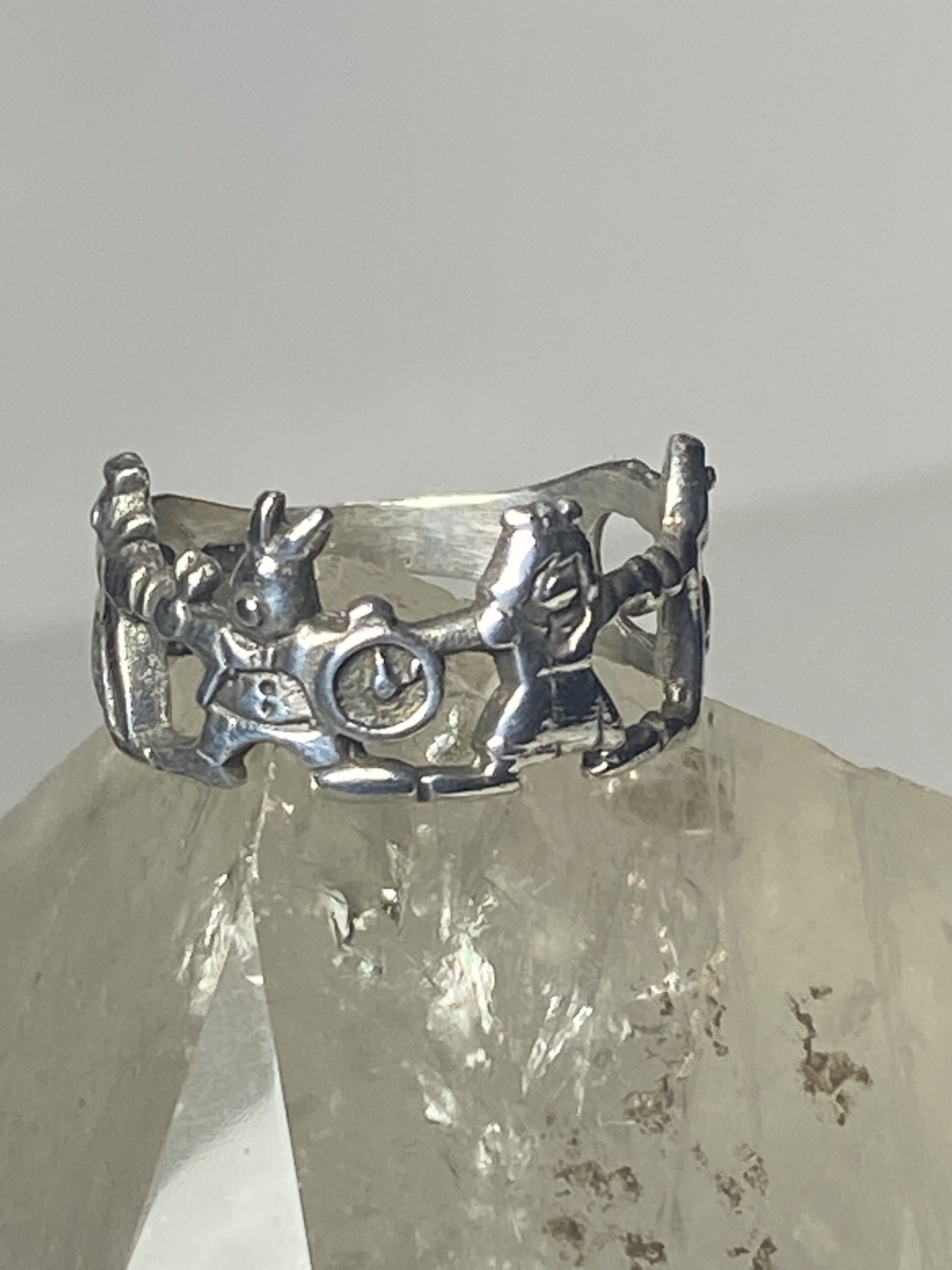 Alice in Wonderland Ring Queen of Hearts Band Rabbit Watch | Etsy