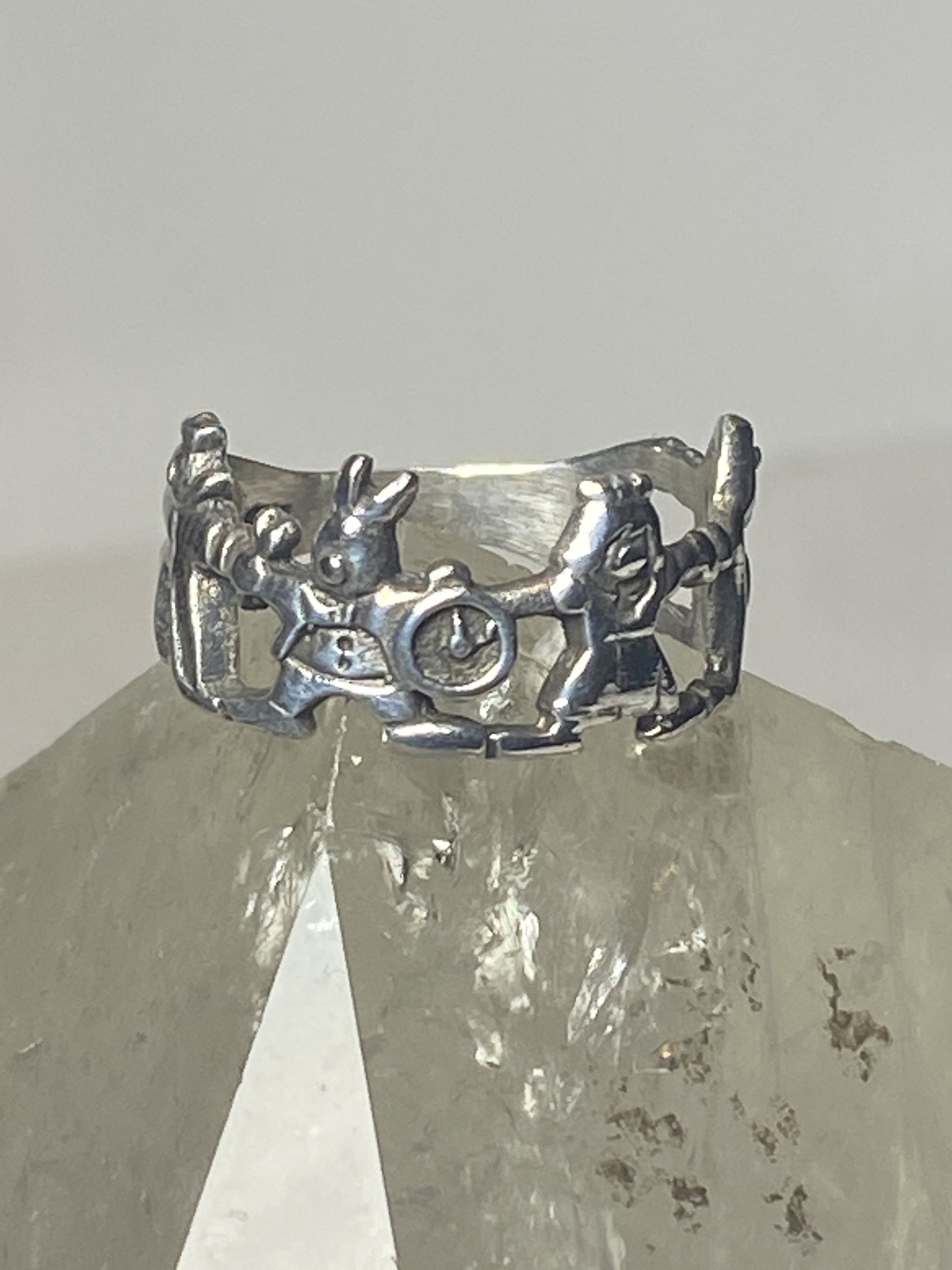 Alice in Wonderland Ring Queen of Hearts Band Rabbit Watch | Etsy