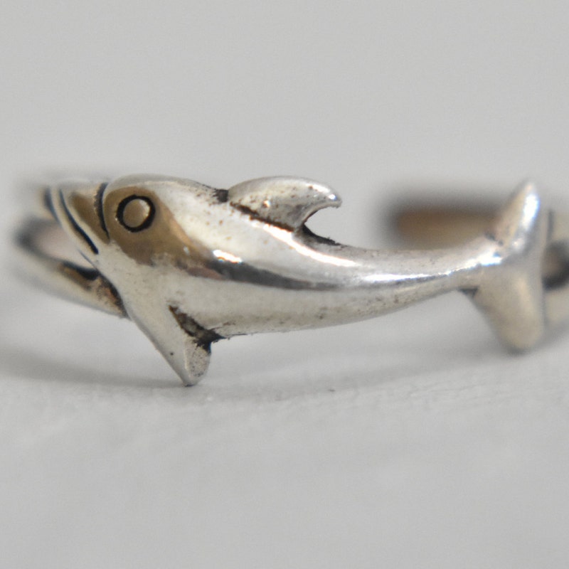 Dolphin Toe Ring - Etsy