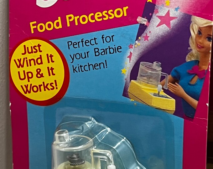 1992 Vintage Barbie Wind up Food Processor Magic Moves Doll Kitchen ...