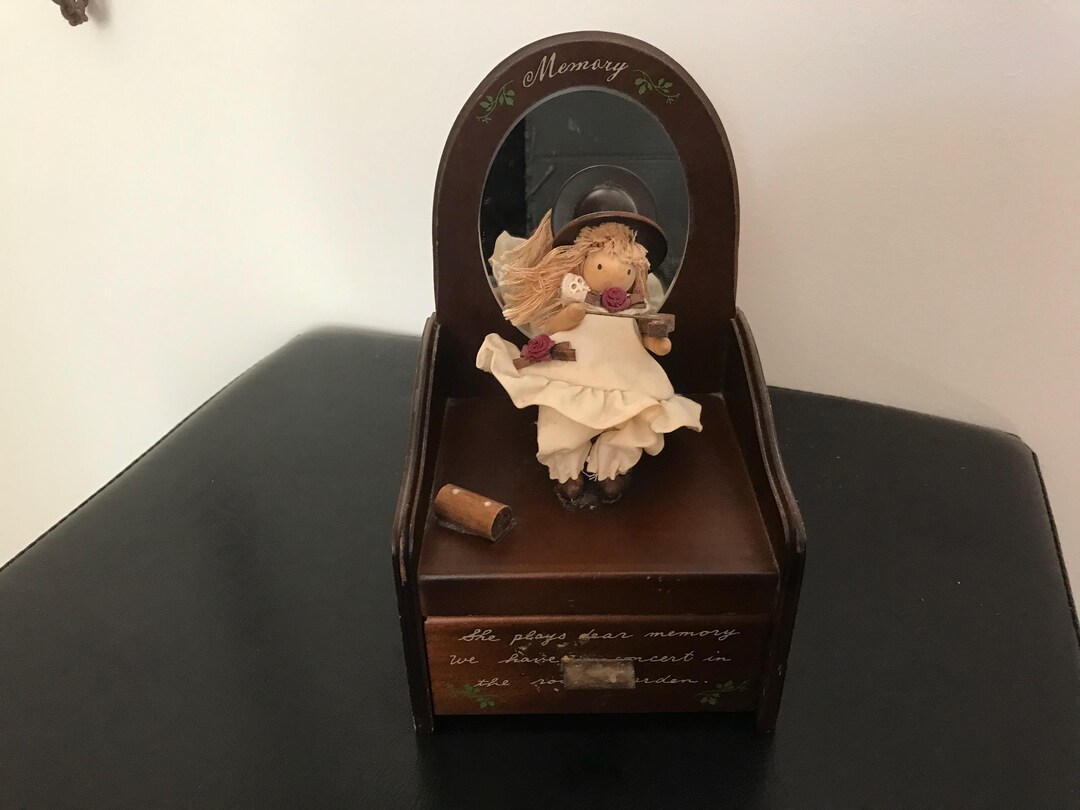 Vintage Wooden Music Box With Doll and Mirror – “memory” Theme - Etsy