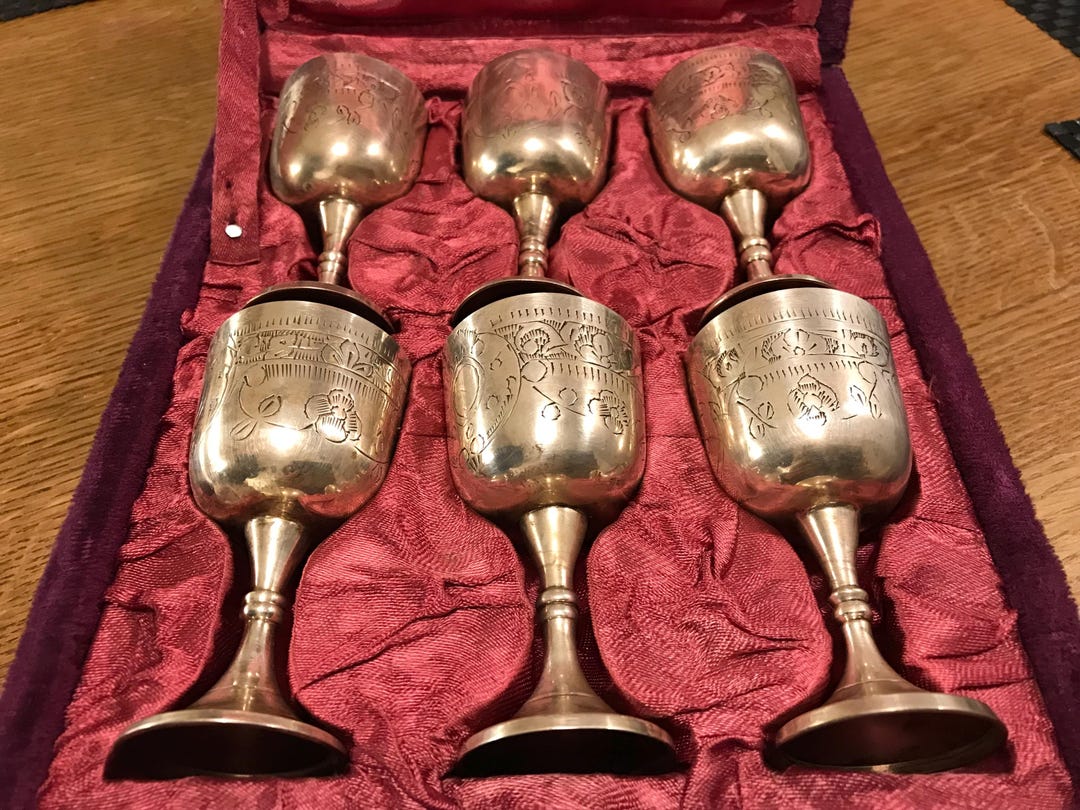 Vintage Set of Silver Plated Shot Glasses. - Etsy
