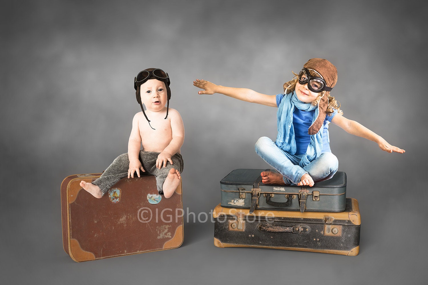 Old Suitcases Layered Digital Backdrop Set, Vintage Suitcase Background ...