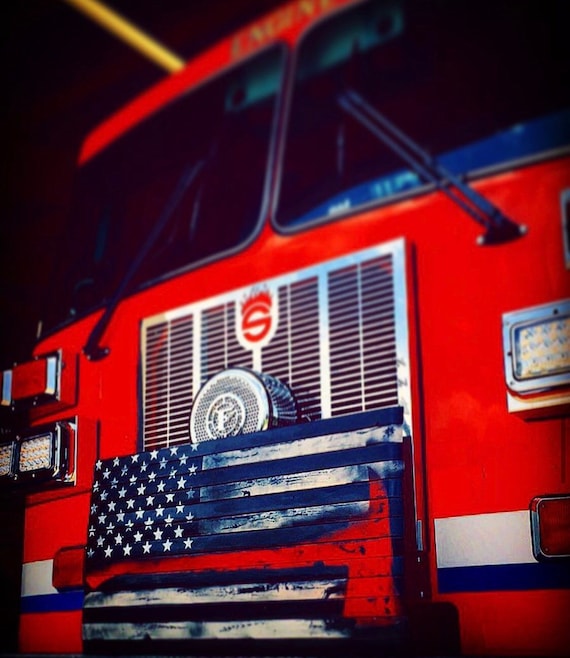 Thin Red Line Axe Flag - Etsy