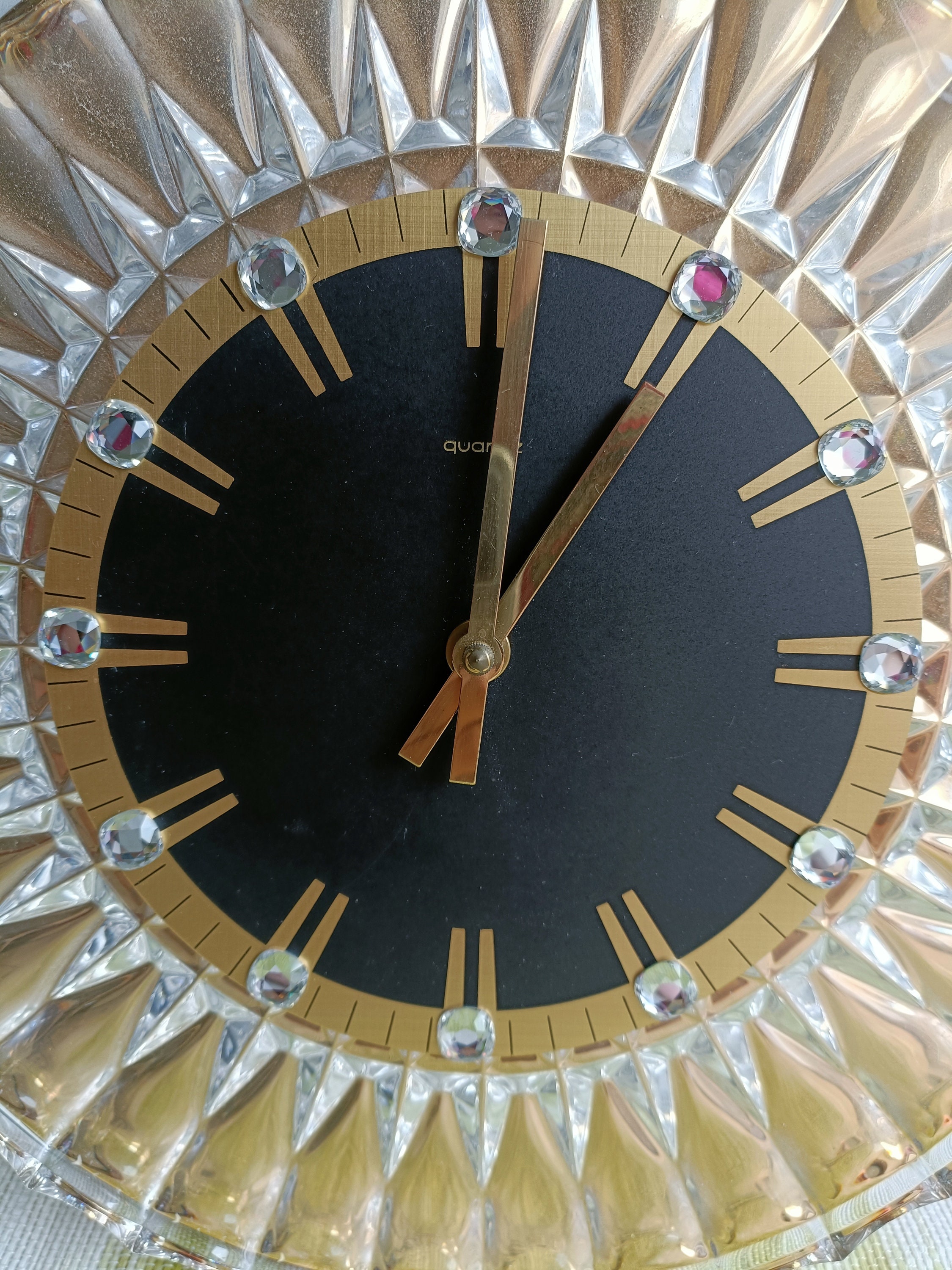 Vintage 1980s JOSKA / JUNGHANS Round Wall Clock Made of Glass, 24-carat Gold Plated Frame ...