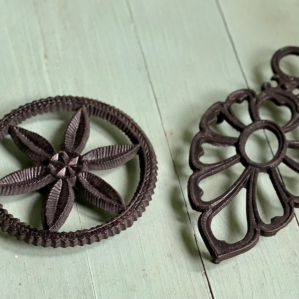 Cast Iron Trivet Vintage - Etsy