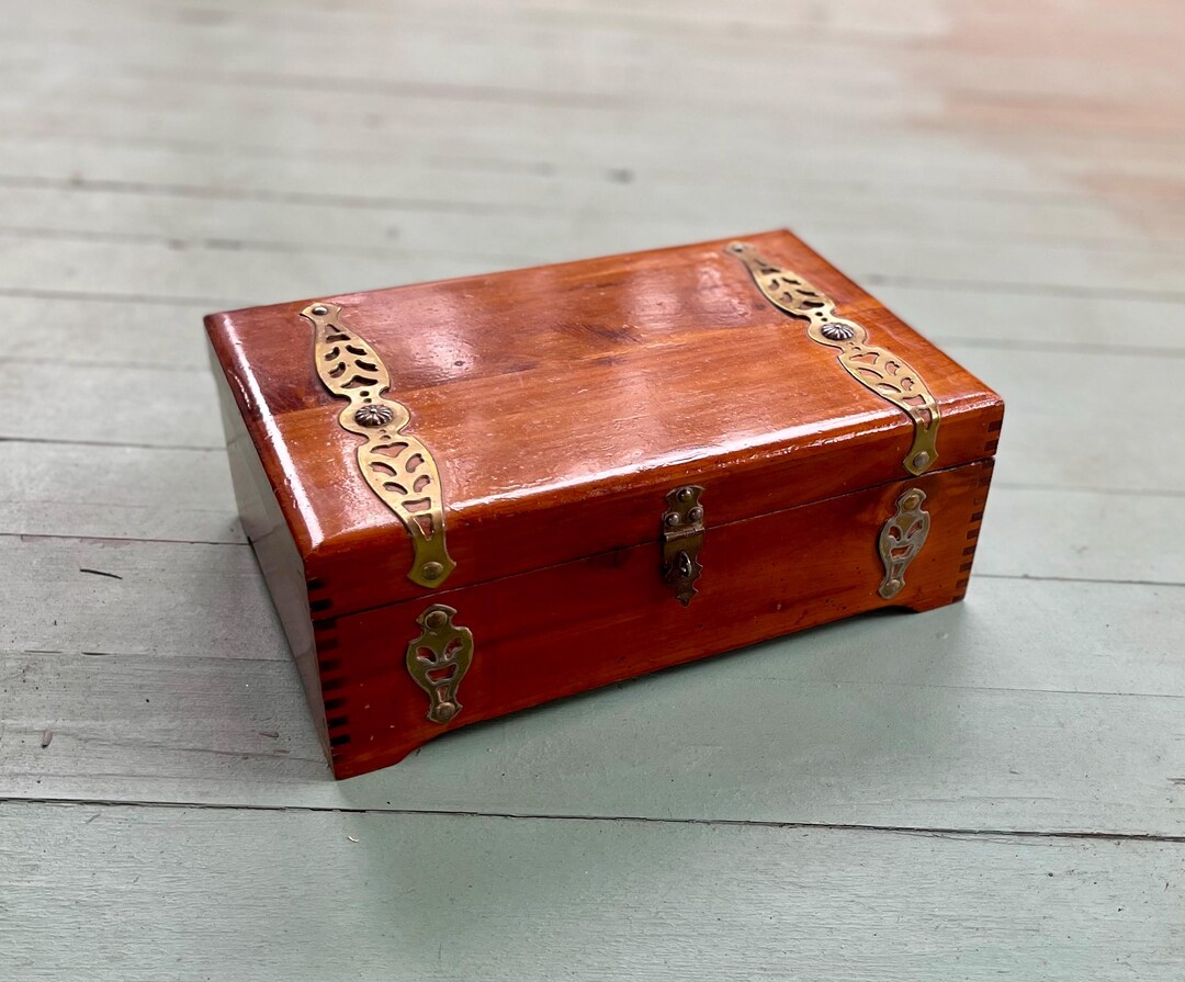 1950’s Cedar Jewelry Box With Brass Fittings - Etsy