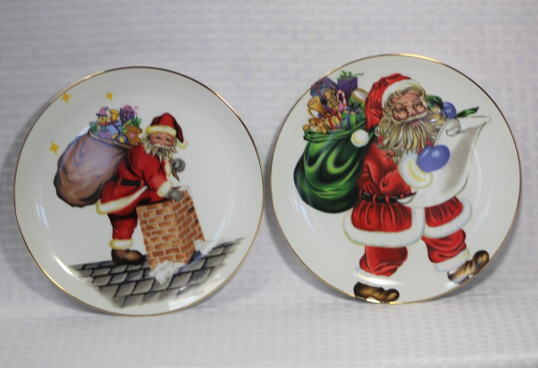 Vintage Santa Claus Christmas Plates, Santa Delivering Christmas ...