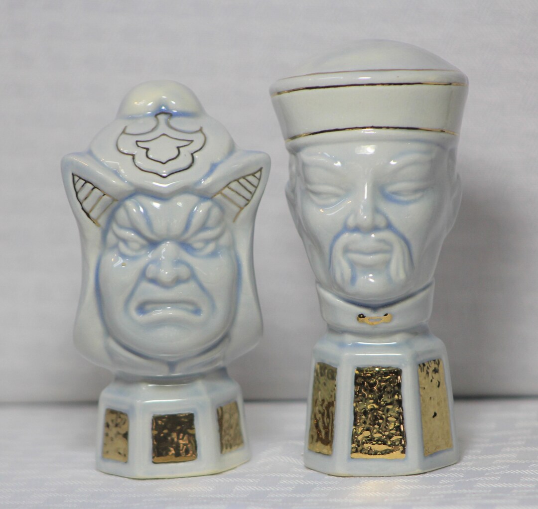 2 Chinese White Porcelain Faces on Gold Base, Collectible Chinese Faces ...