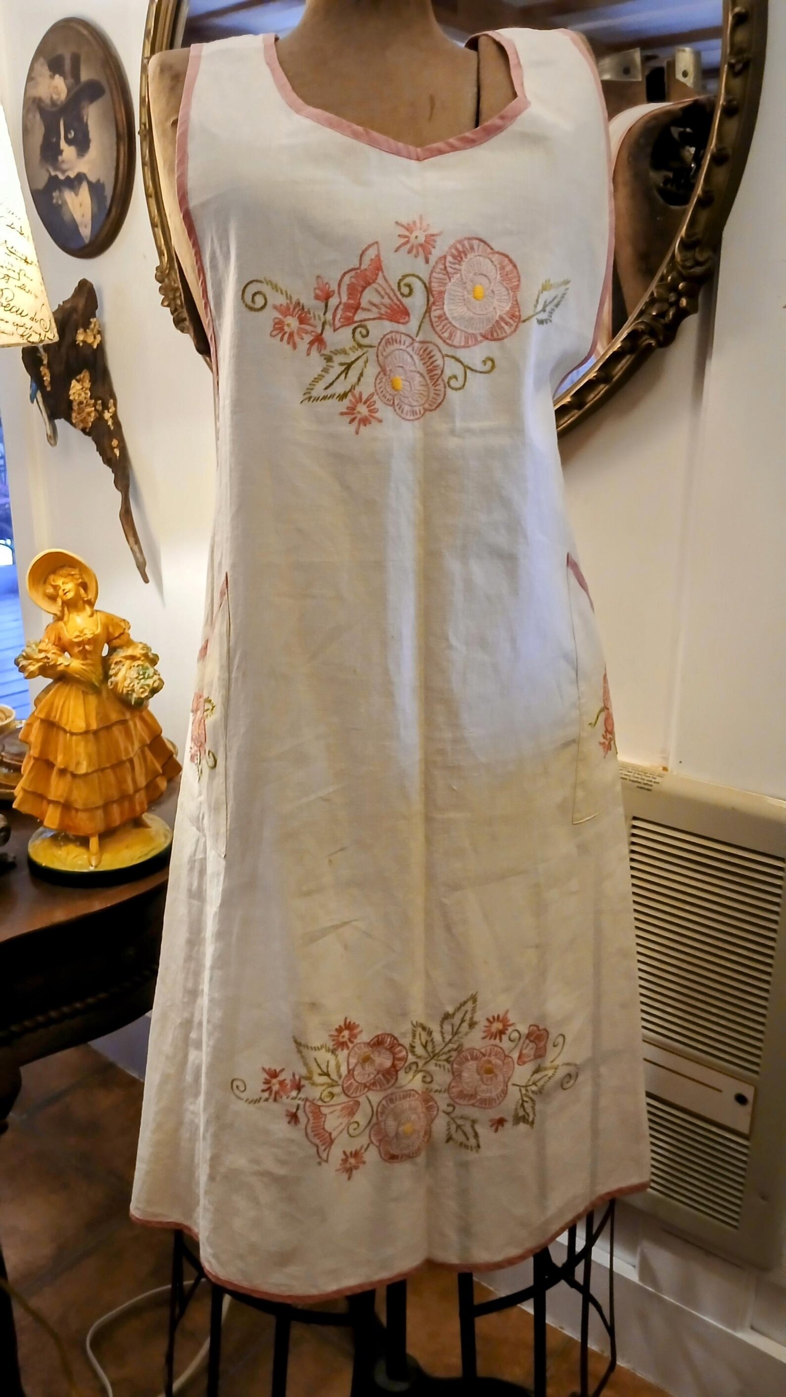 Retro Cross Back Apron With Floral Embroidery - Etsy