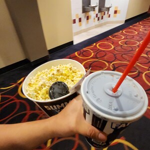 Popcorn Bucket Handle: Hands-free Movie Theater Snack Carrier - 2 or 4 ...