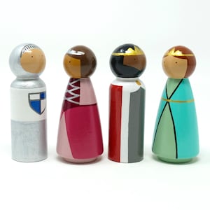 Medieval Royal Court / King, Queen, Princess & Knight Peg Doll Set ...