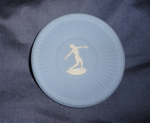 Very Small Vintage Wedgewood Discus Thrower Ring Dish Blue and - Etsy