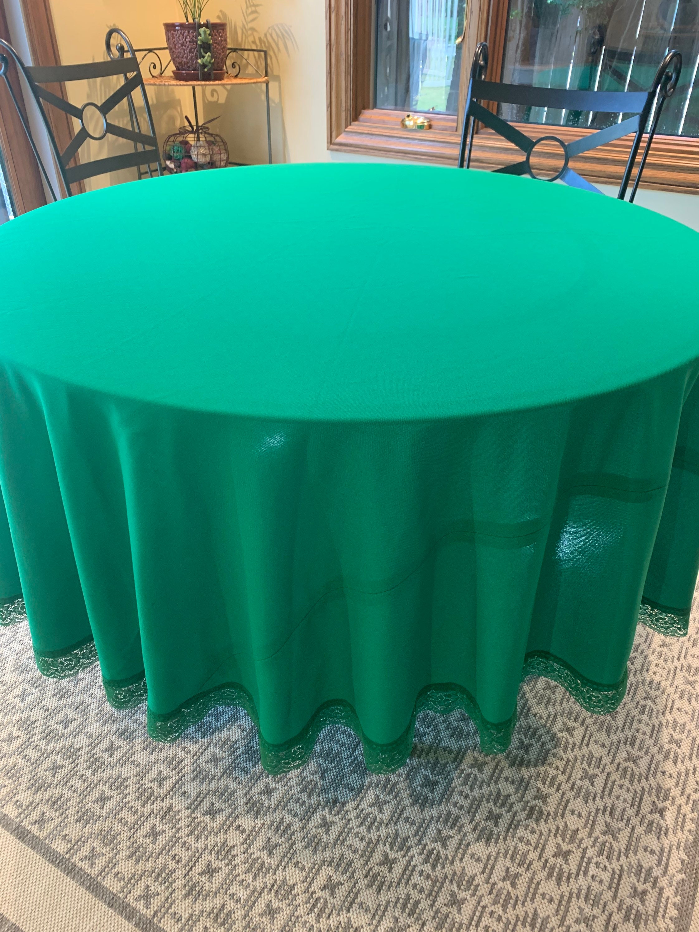 Vintage Round Emerald Kelly Green Tablecloth Polyester With Lace Trim ...