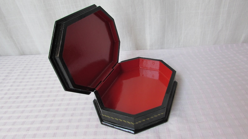 RUSSIAN LACQUERED BOX | Etsy