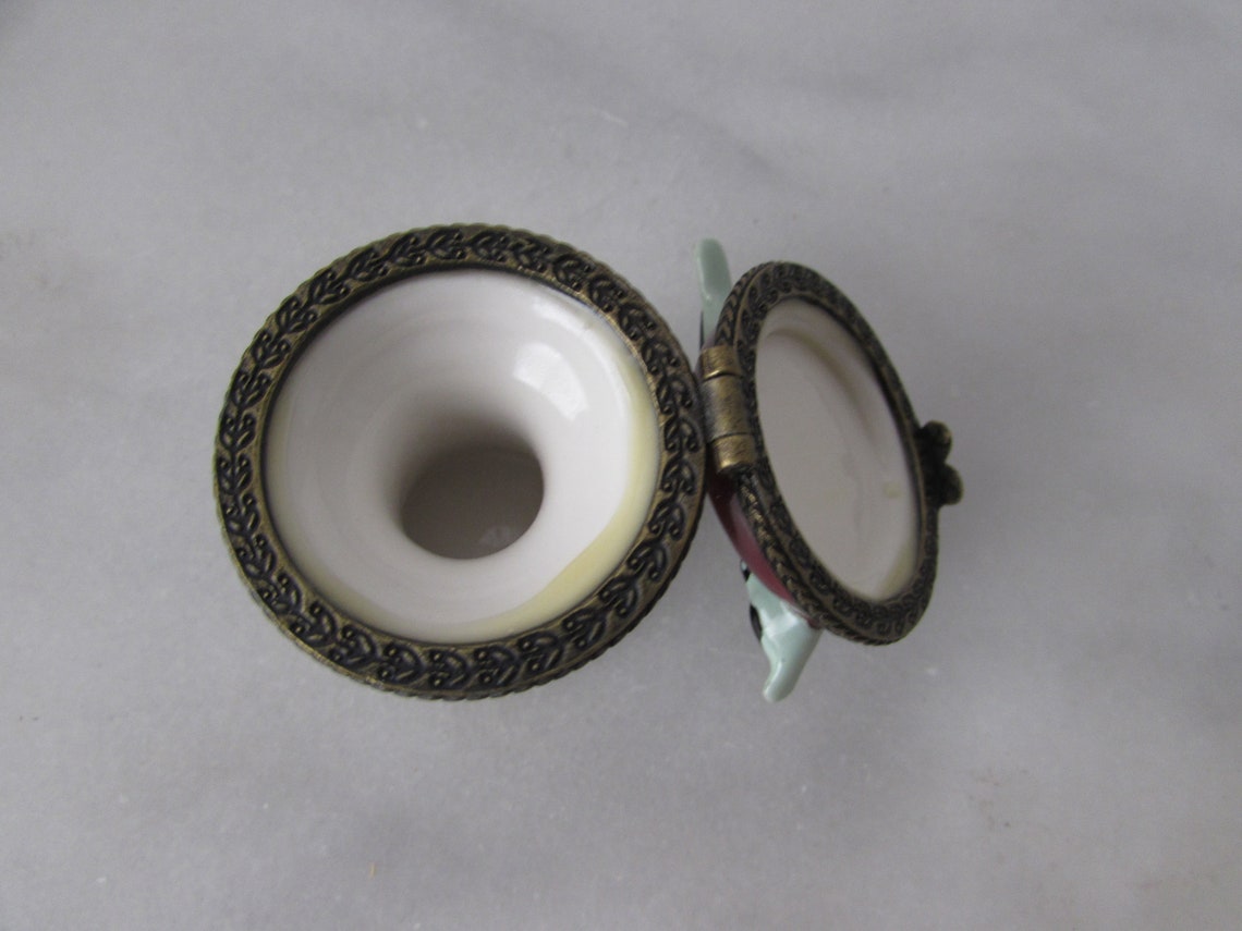 Porcelain Trinket Box Bird Bath Two Birds Drinking Water - Etsy