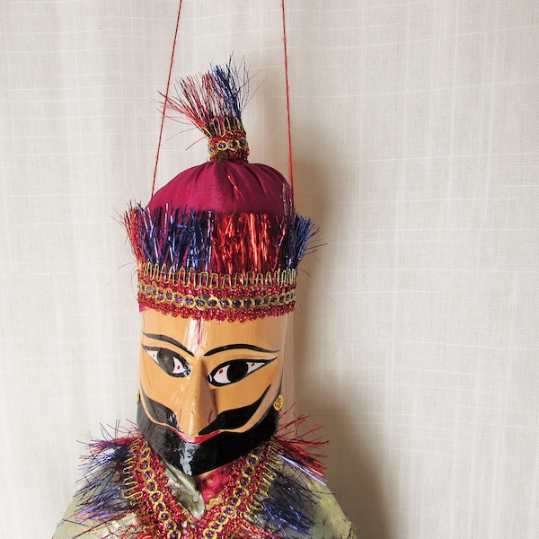 King Puppet - Etsy