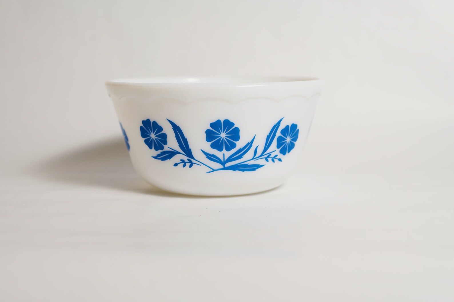 1950's Vintage Hazel Blue Cornflower Flour Mixing Bowl 8" White Milk ...