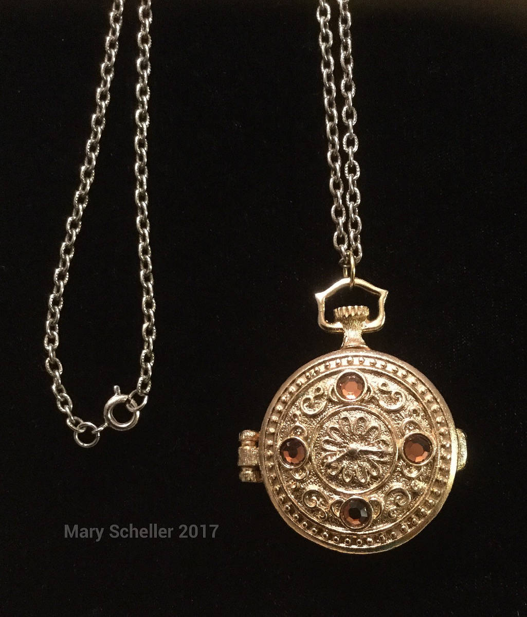 Pocket Watch Style Locket Pendant - Etsy