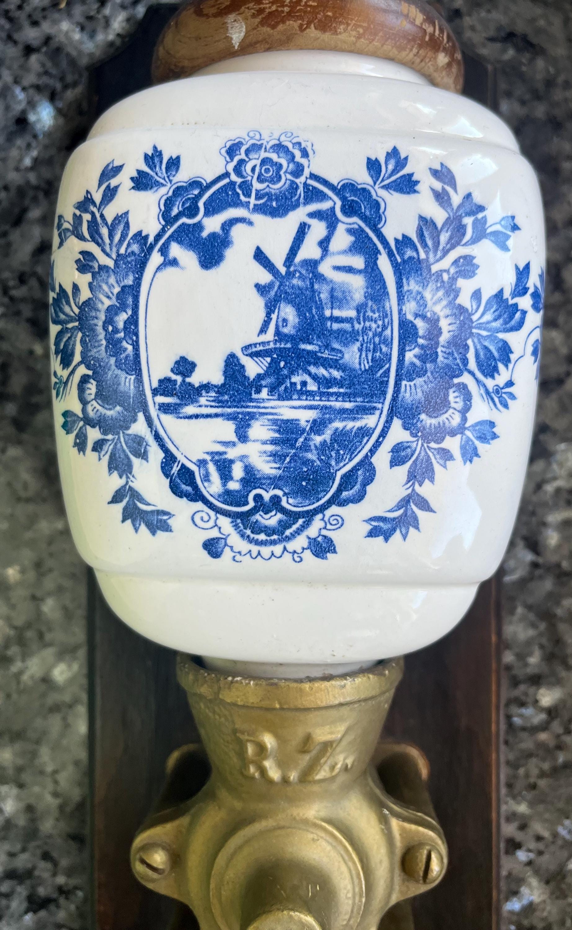 Vintage Coffee Grinder, Delft Blue. Netherlands. - Etsy