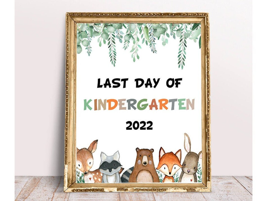 Printable LAST Day of School Sign, Woodland Theme School Group Photo ...