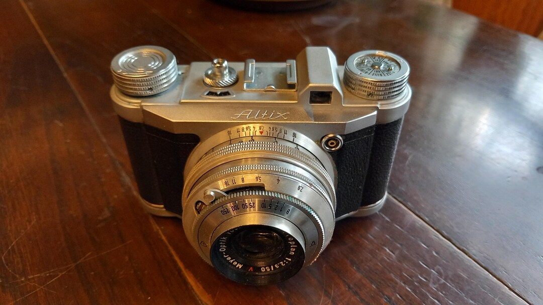 Vintage Altissa Altix IV 35mm Camera, Late Model 1952. Trioplan Meyer ...