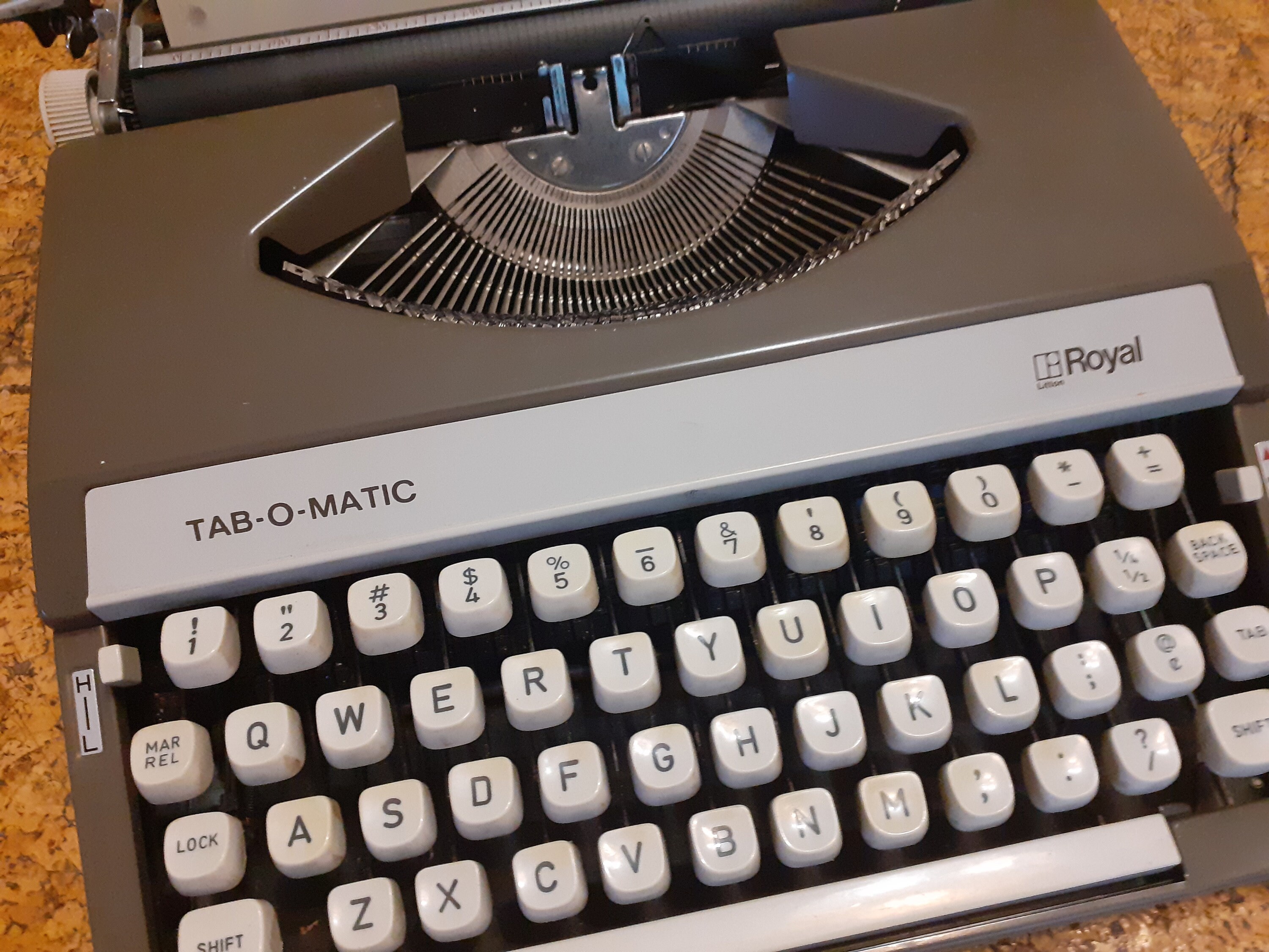 Portable Typewriter Royal Tab-o-matic Japan Vintage 1973 - Etsy