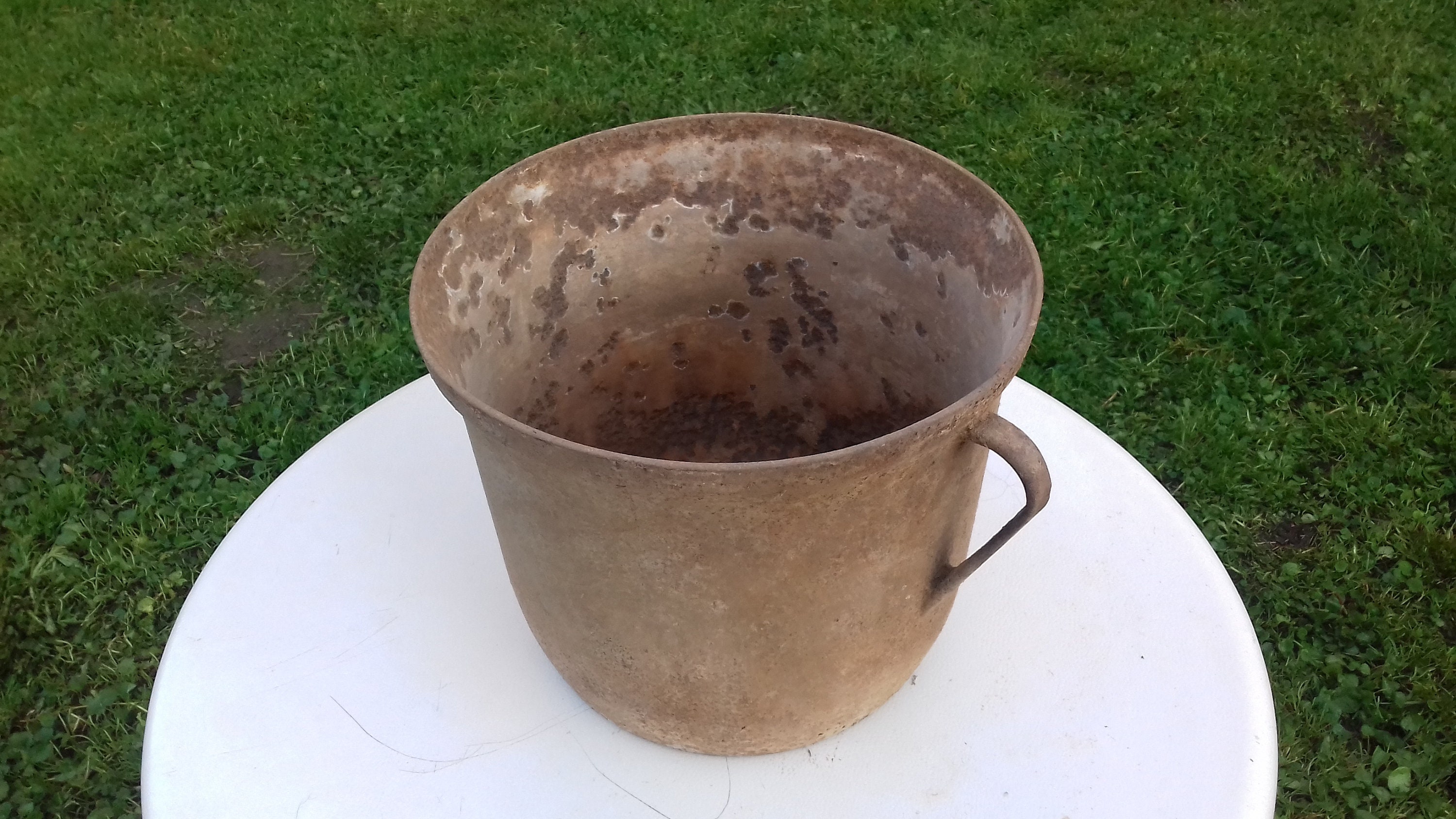 Antique Iron Pot, Massive Vintage Iron Pot, Rusty Iron Pot, Very Old ...