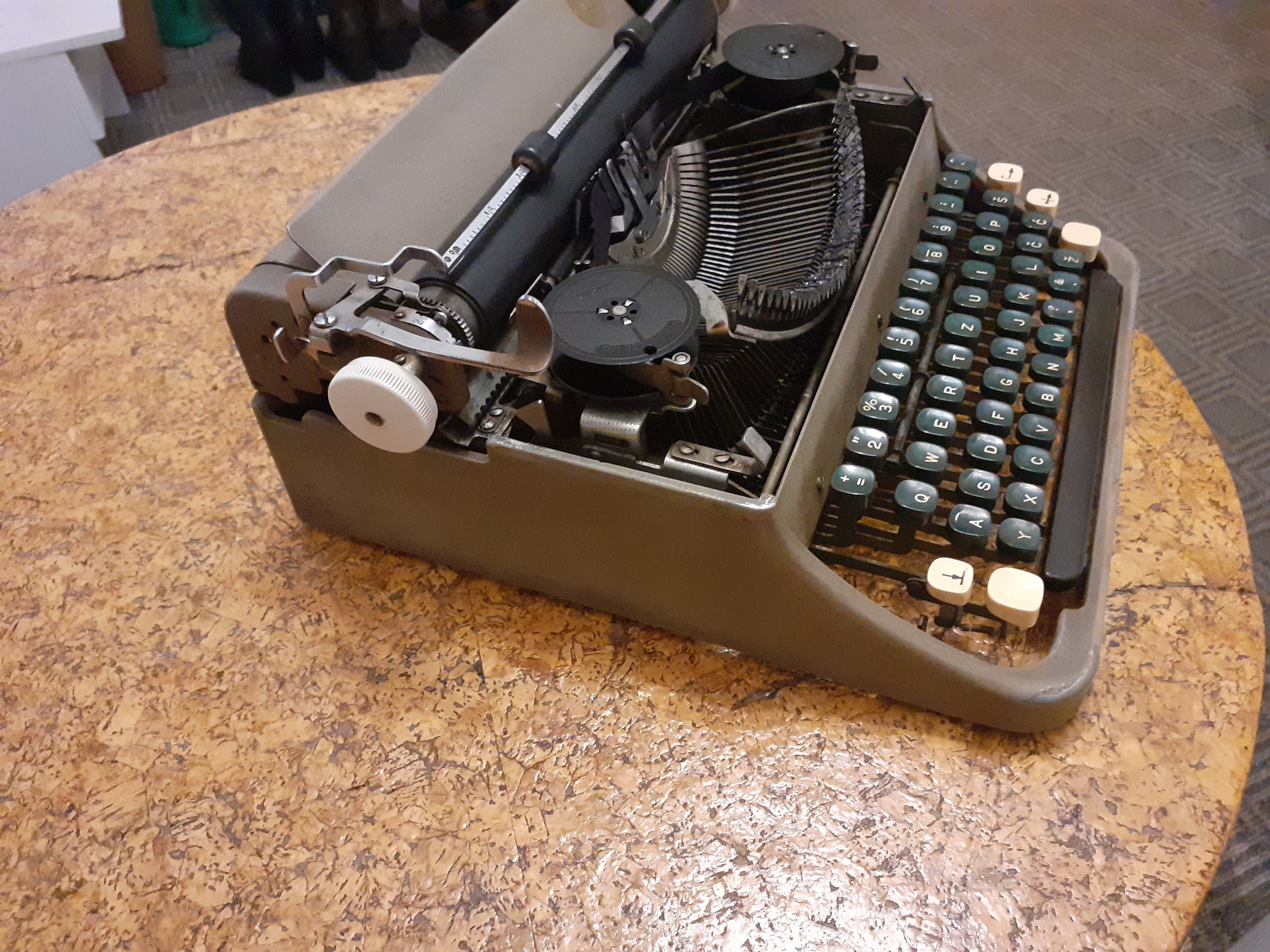 Zeta Portable Typewriter 1960s, Working Typewriter, Vintage Typewriter ...