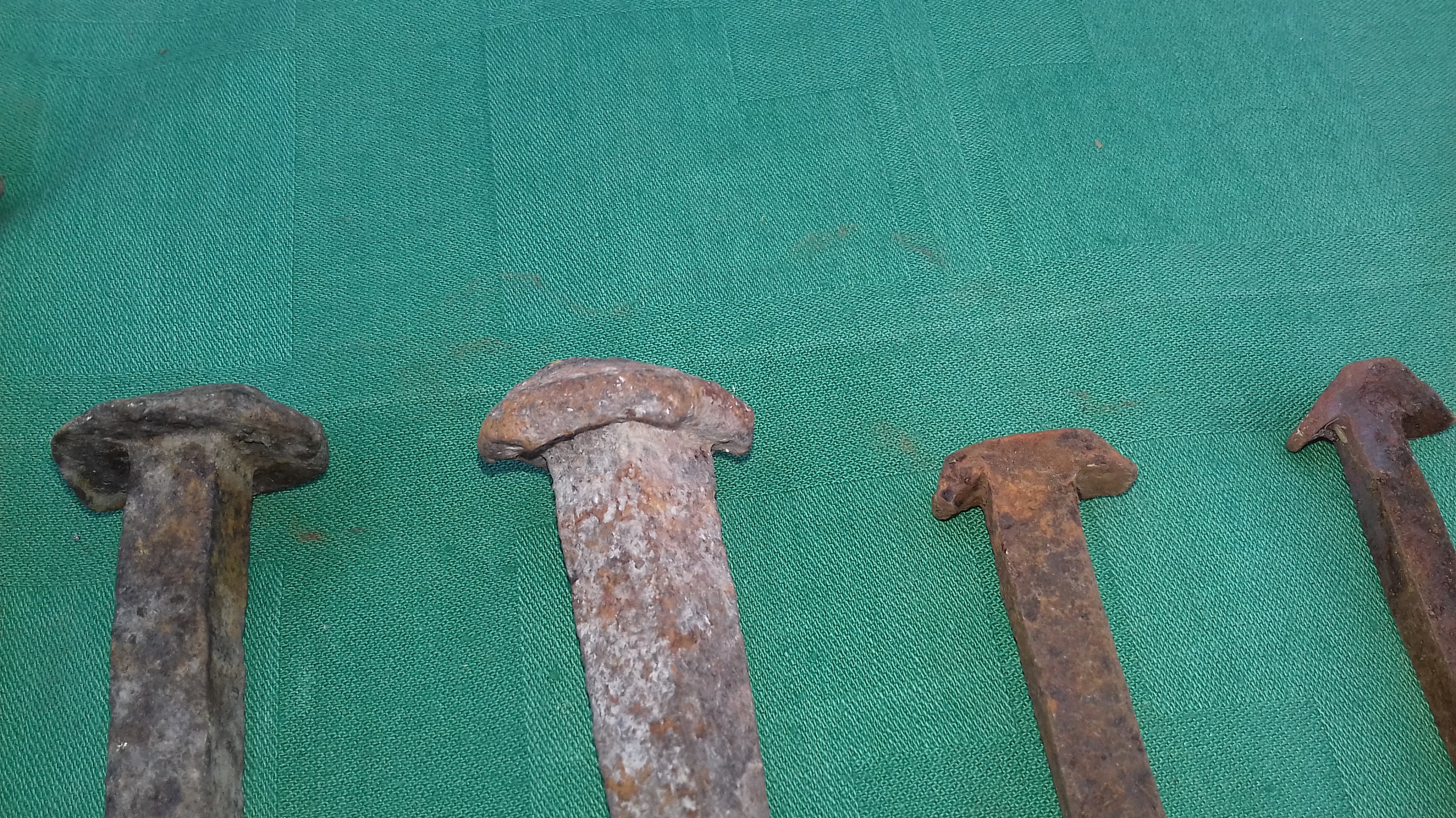 Antique Metal Barn Nail Set of 8 Pieces, Rusty Barn Spike, Heavy Metal ...