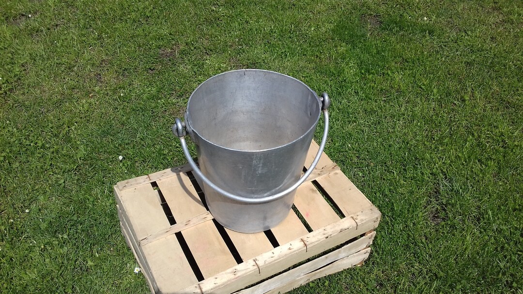 Aluminum Can, Old Aluminum Bucket, Vintage Aluminum Can, Aluminum ...