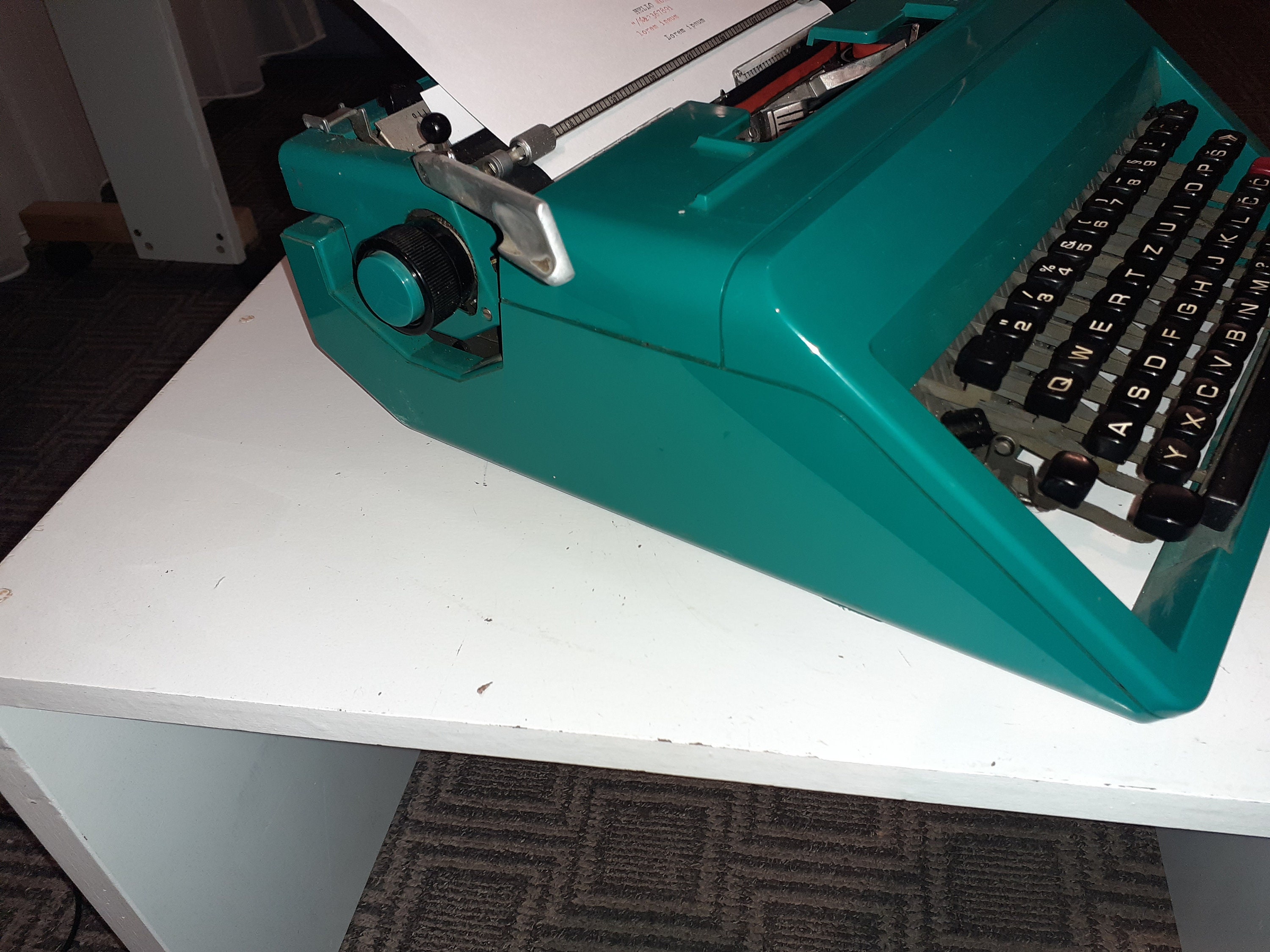 Olivetti Studio 45 Portable Typewriter, Made in Italy 1969. Top Quality ...