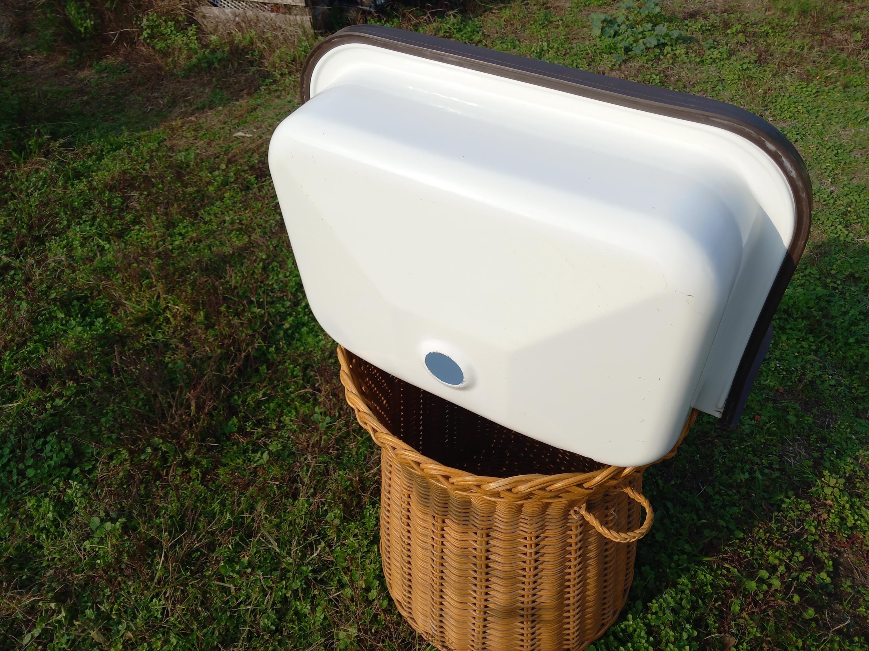 Enamel Bucket Sink, Wall Mounted Basins, White Farmhouse Outside Sink ...