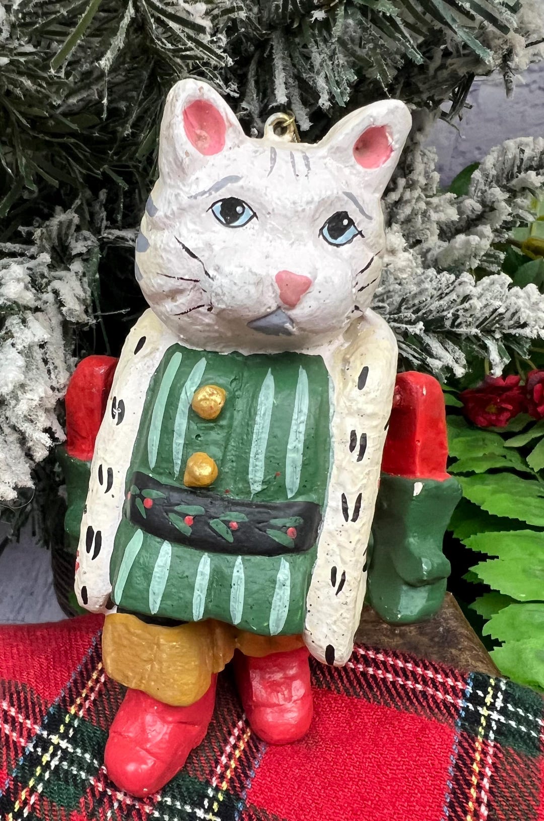 House of Hatten Royal Christmas Cat Ornament 1995 - Etsy