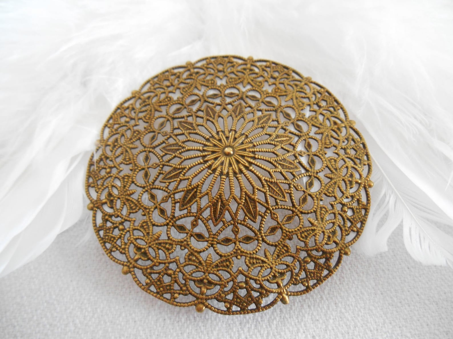 X 1 Round Filigree Engraving Bronze Metal. - Etsy