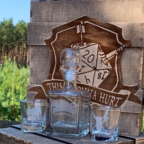 Dnd Christmas Whiskey Decanter Set Dungeons and Dragons - Etsy