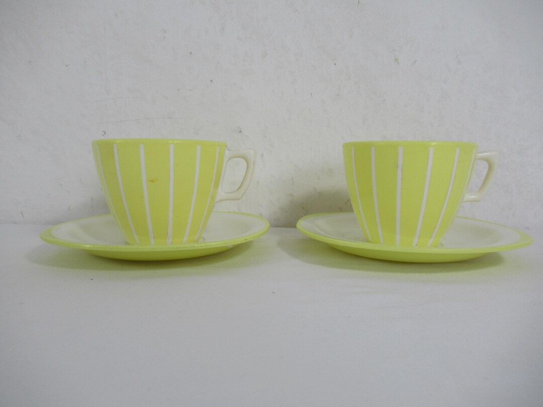 Retro 1950s/1960s Melaware Pair of Yellow and White Striped Cups and ...