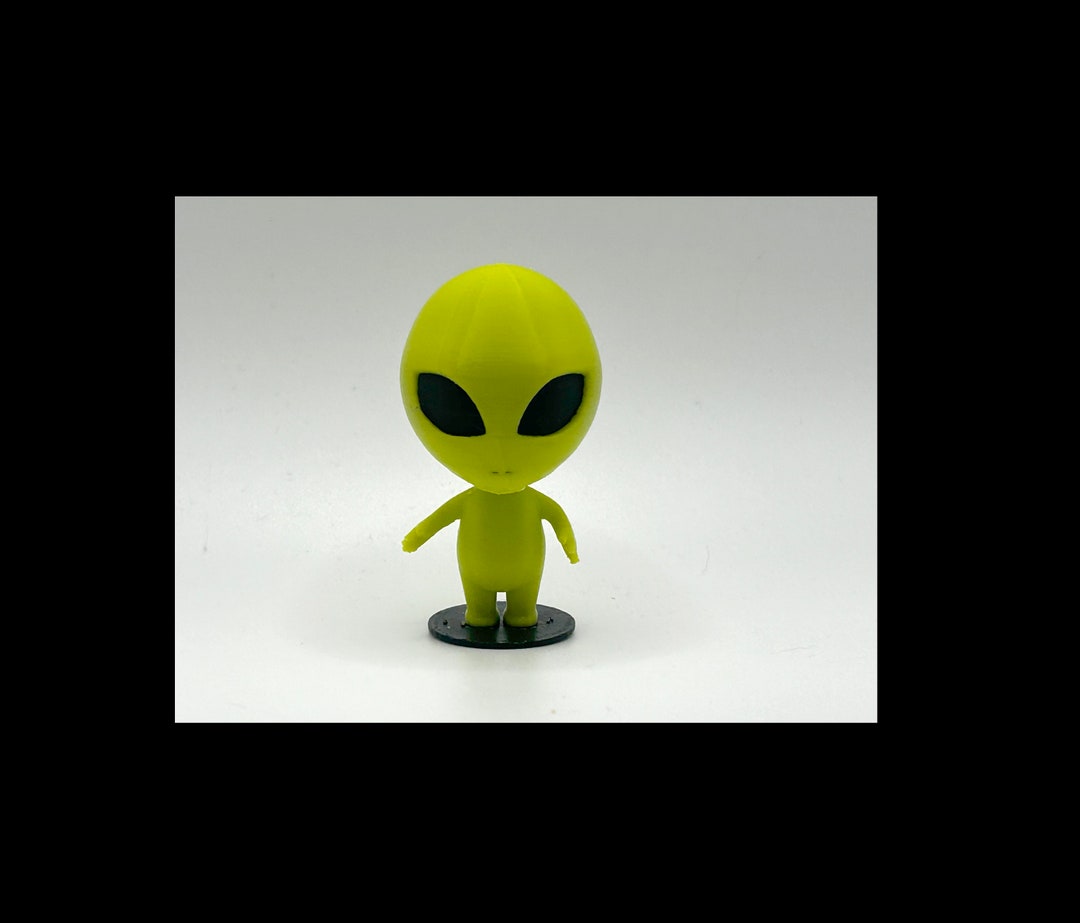 Green Alien Figurine Cute Ufo Extraterrestrial Area 51 From Outer Space ...