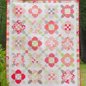 Garden Gate Quilt Pattern PDF by Jen Daly Quilts - Etsy