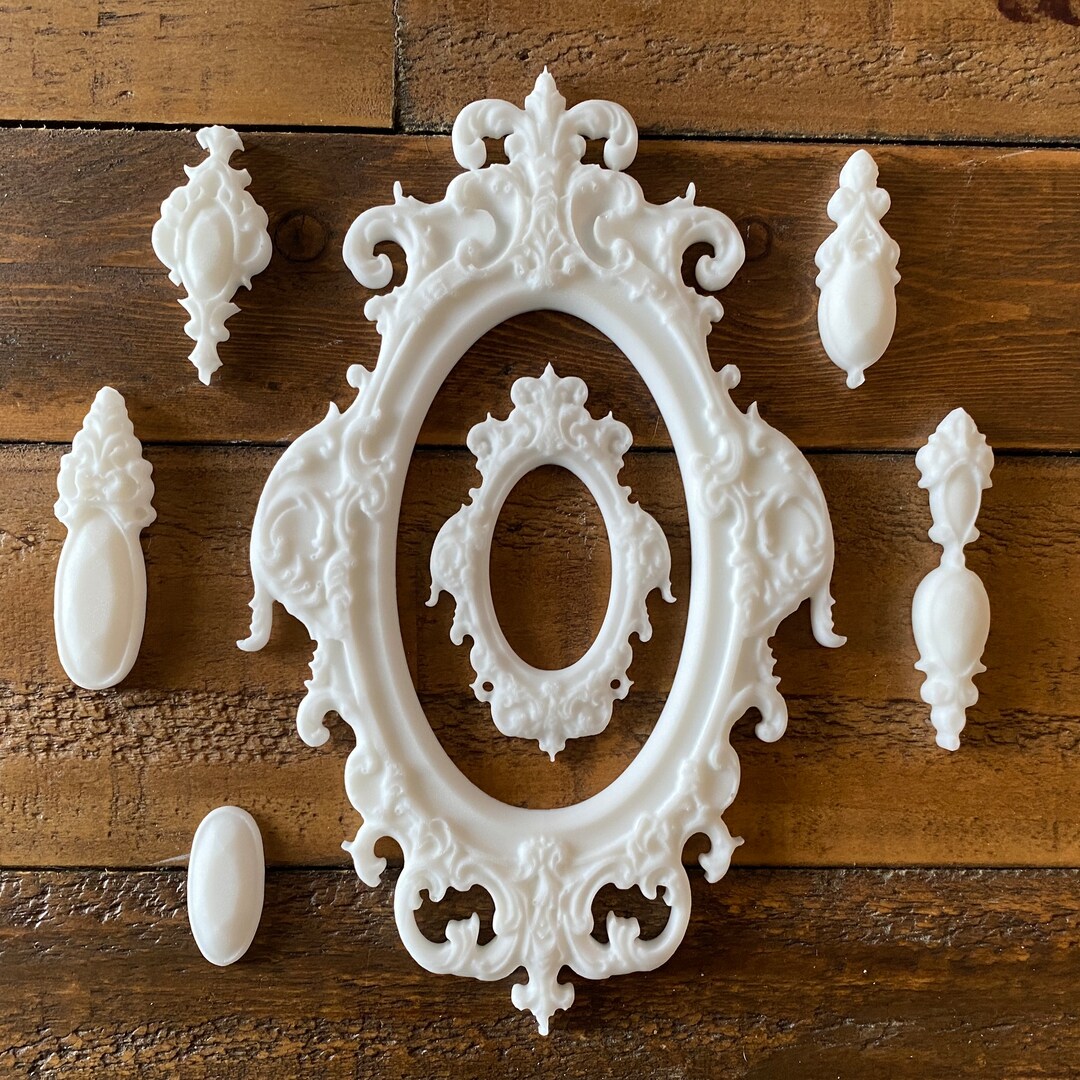 Casting in Resin of Ornate Frames & Pendants White Resin Castings Mold ...