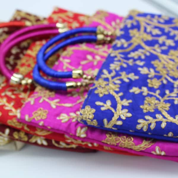 Housewarming Indian Return Gift - 60+ Gift Ideas for 2024