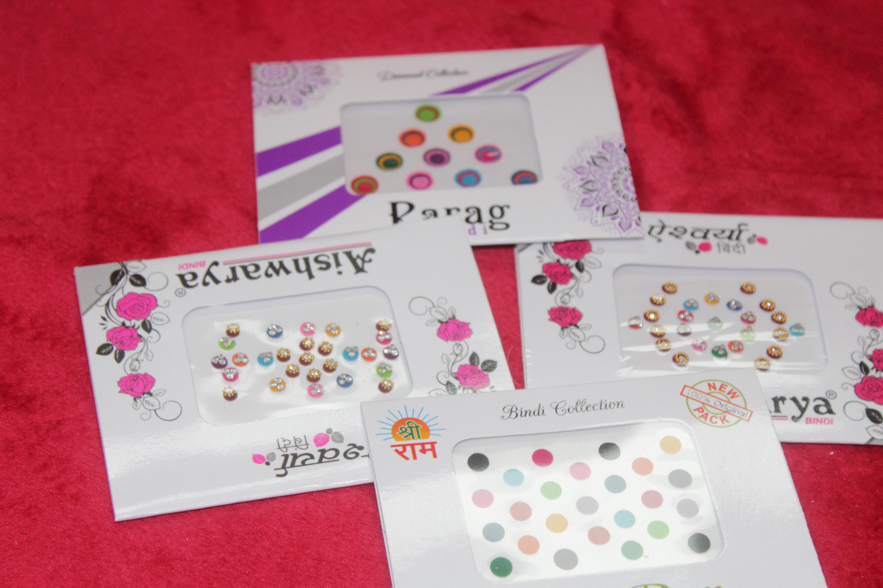 4 Diffrent Design Wedding Favours, Ladies Gifts, Bindi, Shaadi Sangeet ...