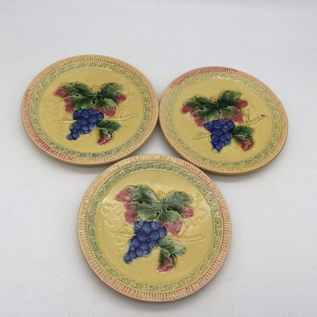 Vintage Set of 3 Black Forest Pottery Majolica Fruit Plates / 1930’s - Etsy