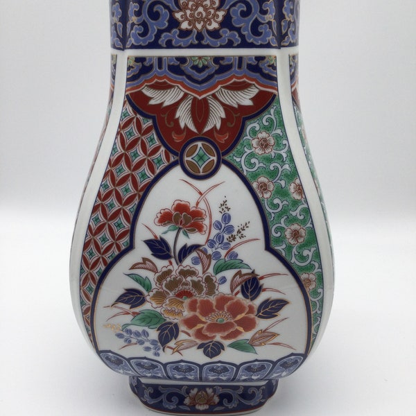 Imari Vase - Etsy