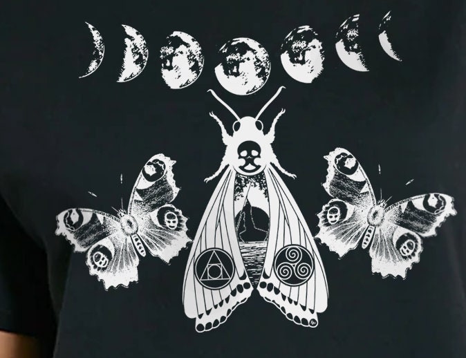 Dark Academia Tshirt |goblincore Death Moth Tee |cottagecore Tshirt ...
