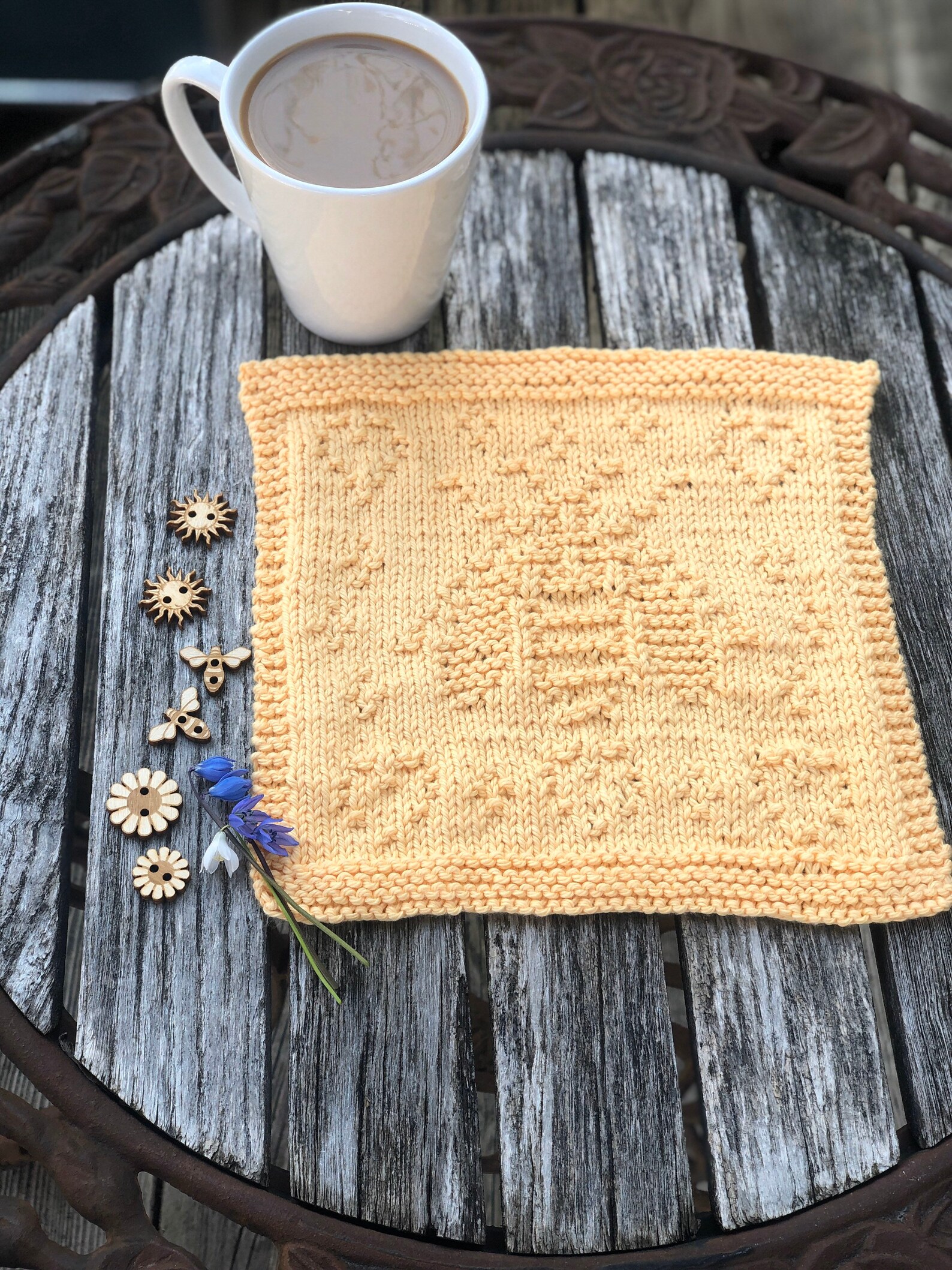 Bumble Bee Knit Cloth, Vintage Inspired Honey Bee Cloth, Cotton Bee ...