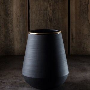 Ceramic Vase for Flowers With Gold Rim Matte Black Pottery - Etsy