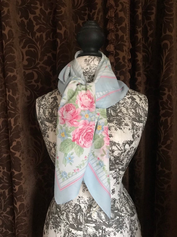 Vintage rare avon scarf - Gem